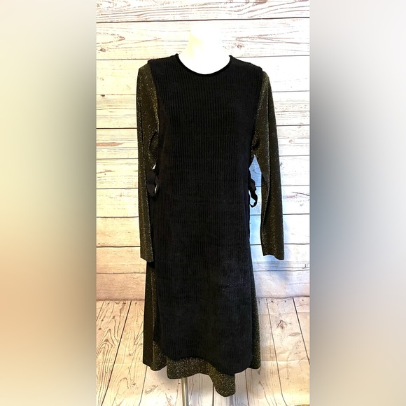 Ginger | Dresses | Ginger Gold Long Sleeve Dress With Velour Apron ...